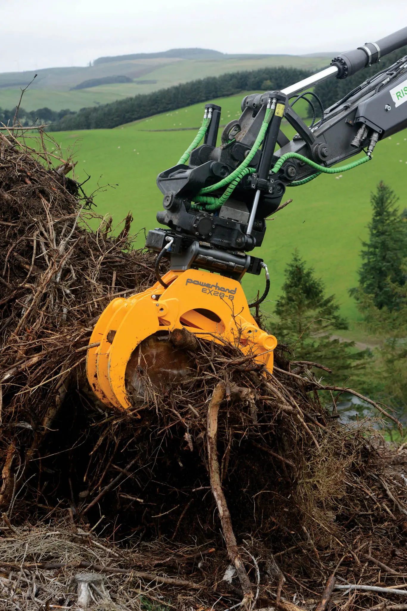 Grapple Saws Powerhand | Forestry and Log Handling